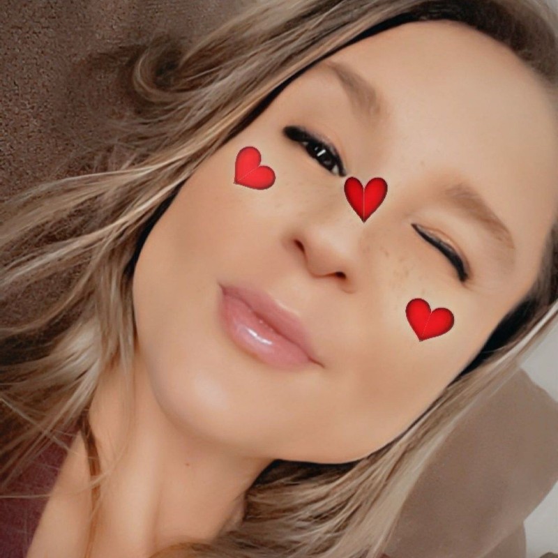 Shannon (@shannonldah) | Snapchat Stories, Spotlight & Lenses