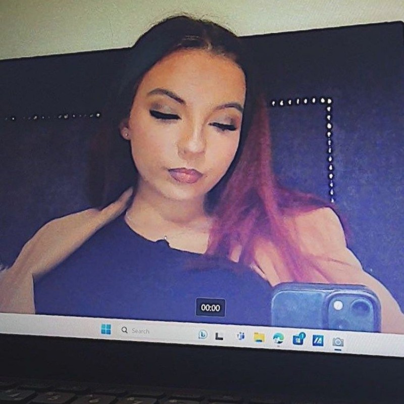 Shannon Mccarron• (@shannonwmc011) | Snapchat Stories, Spotlight & Lenses