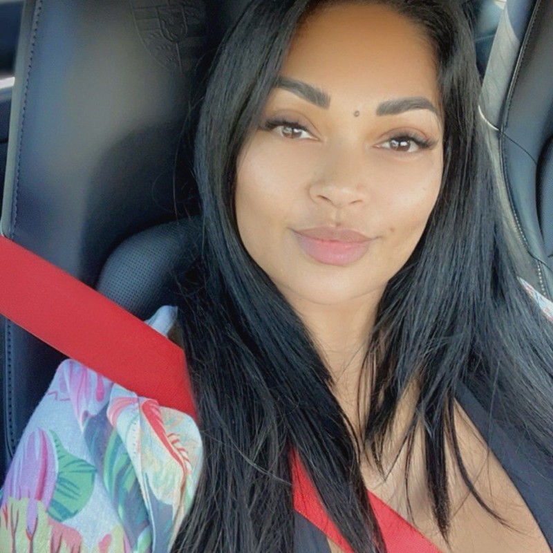 Shay Bae Bay (@shayqueserasera) | Snapchat Stories, Spotlight & Lenses
