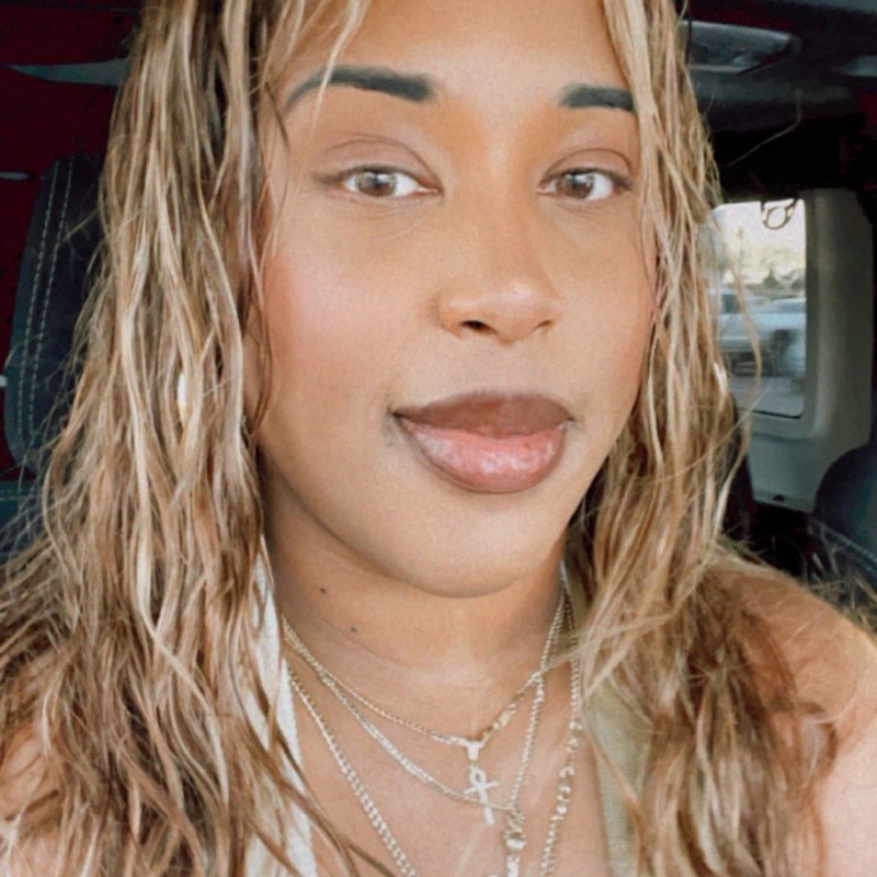 Shay Beale (@shayyybillz) | Snapchat Stories, Spotlight & Lenses