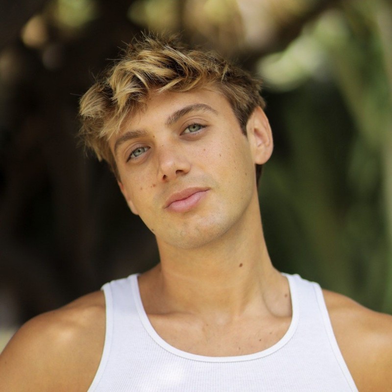 shea durazzo (@sheadurazzo) | Snapchat Stories, Spotlight & Lenses