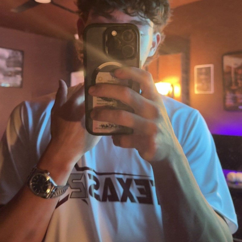 Cade (@shelovecade_10) | Snapchat Stories, Spotlight & Lenses