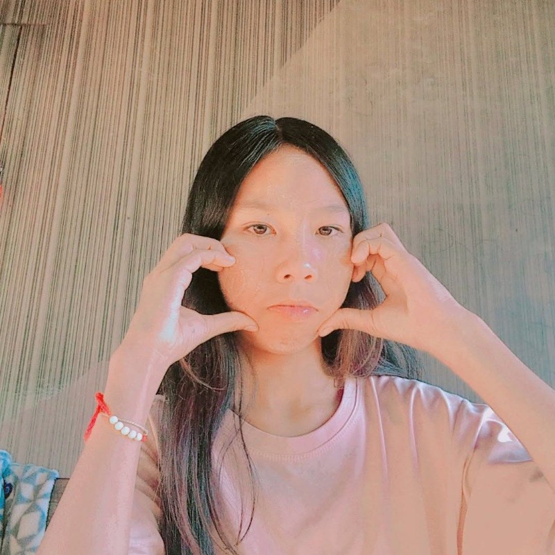 Aye Chan Kyi Aung (@shinemyintlwin) | Snapchat Stories, Spotlight & Lenses