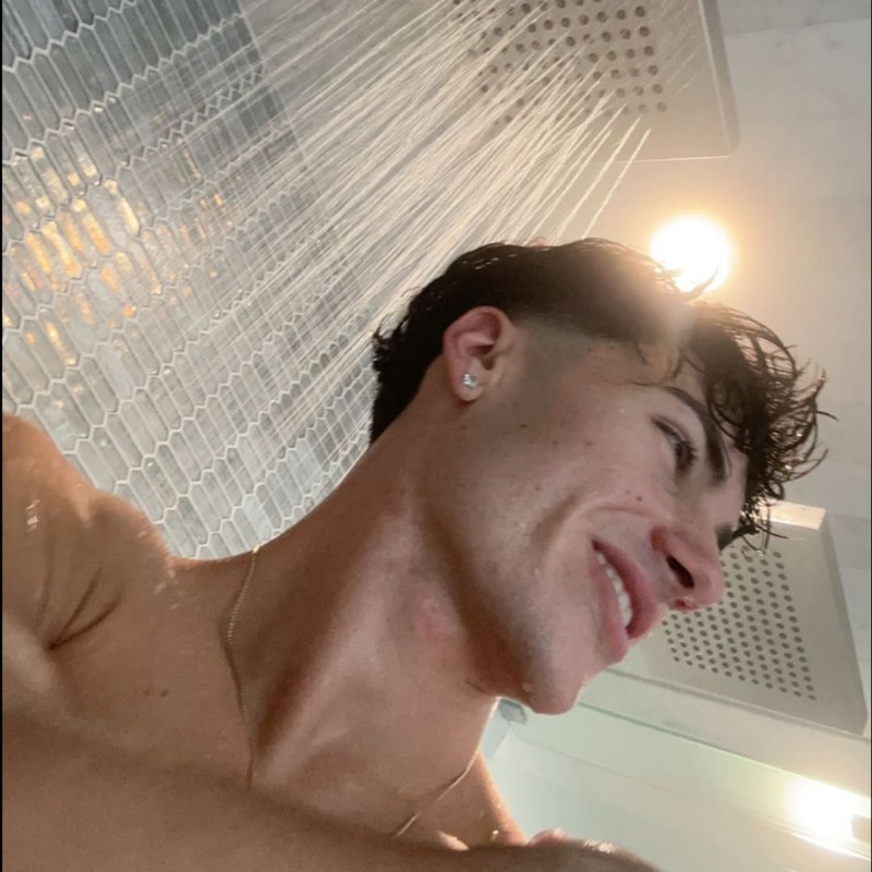 Matt💫 (@shipone19) | Snapchat Stories, Spotlight & Lenses