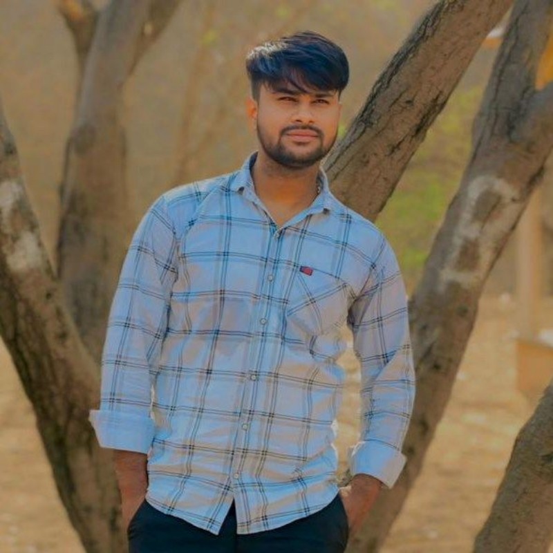 𝚂𝙷𝙸𝚅 𝚂𝙷𝙸𝚅 𝙼𝙴𝙴𝙽𝙰 (@shivmeena02437) | Snapchat Stories, Spotlight & Lenses