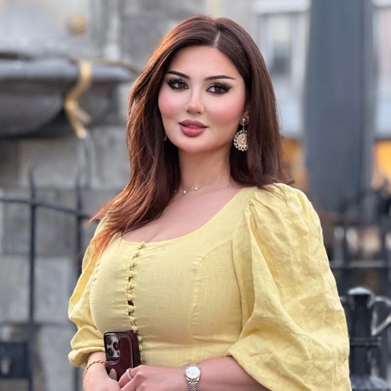 Shkova Farhad (@shkovar) | Snapchat Stories, Spotlight & Lenses