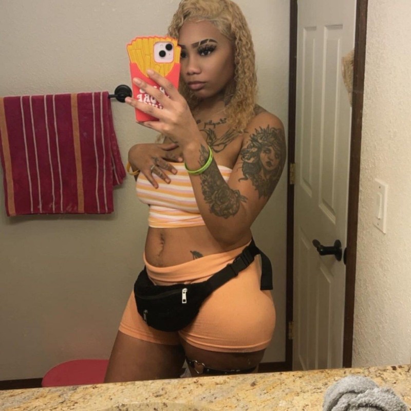 shortie.l0 (@shortie.l0) | Snapchat Stories, Spotlight & Lenses