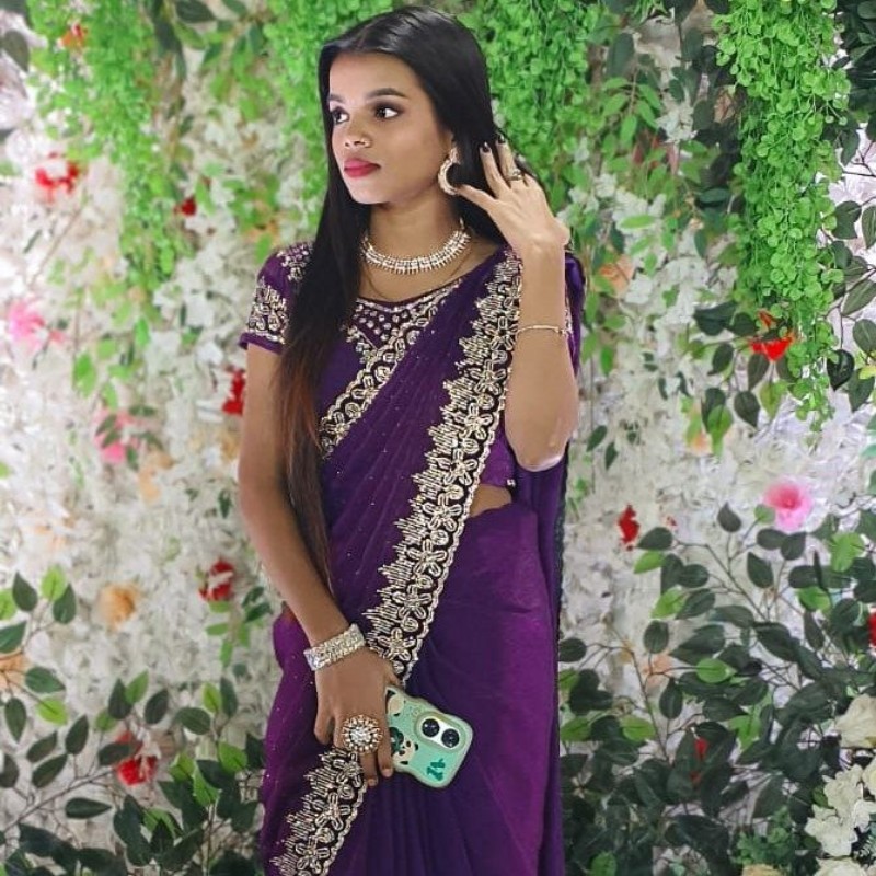 S_h_r_u_t_i_e_e (@shrutiee_gupta) | Snapchat Stories, Spotlight & Lenses