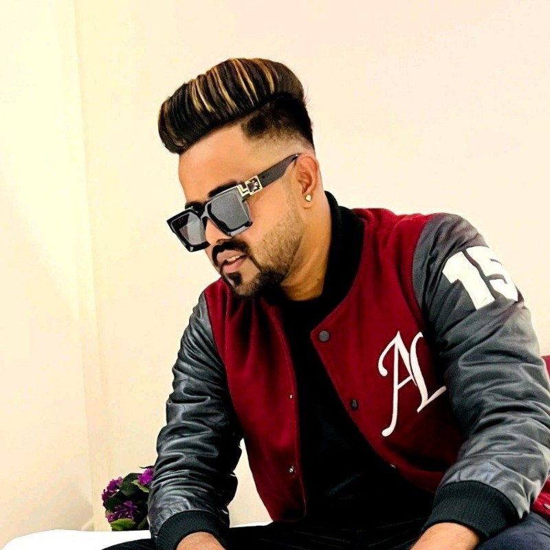 Kiran Pathare Official (@shu201996) | Snapchat Stories, Spotlight & Lenses