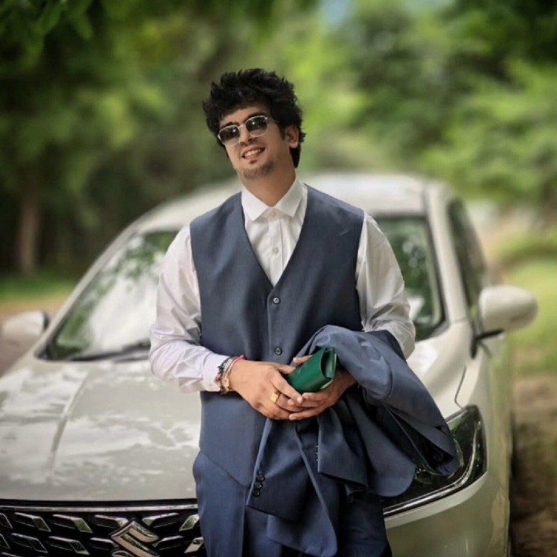 Sid (@siddharth_ch95) | Snapchat Verhalen, Spotlight en Lenzen