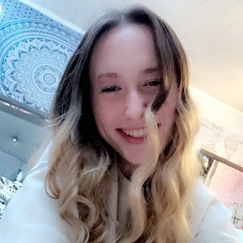 Sierra Marchant (@sierramarchant) | Snapchat Stories, Spotlight & Lenses