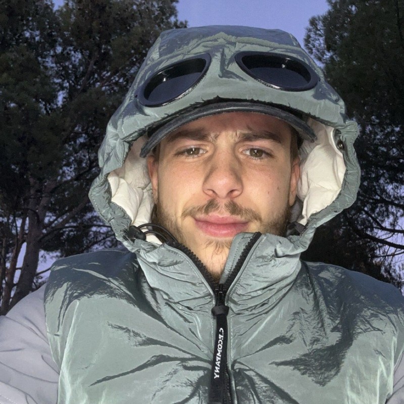 simbax 2e compte 👾 (@simbaxomtc) | Snapchat Stories, Spotlight & Lenses