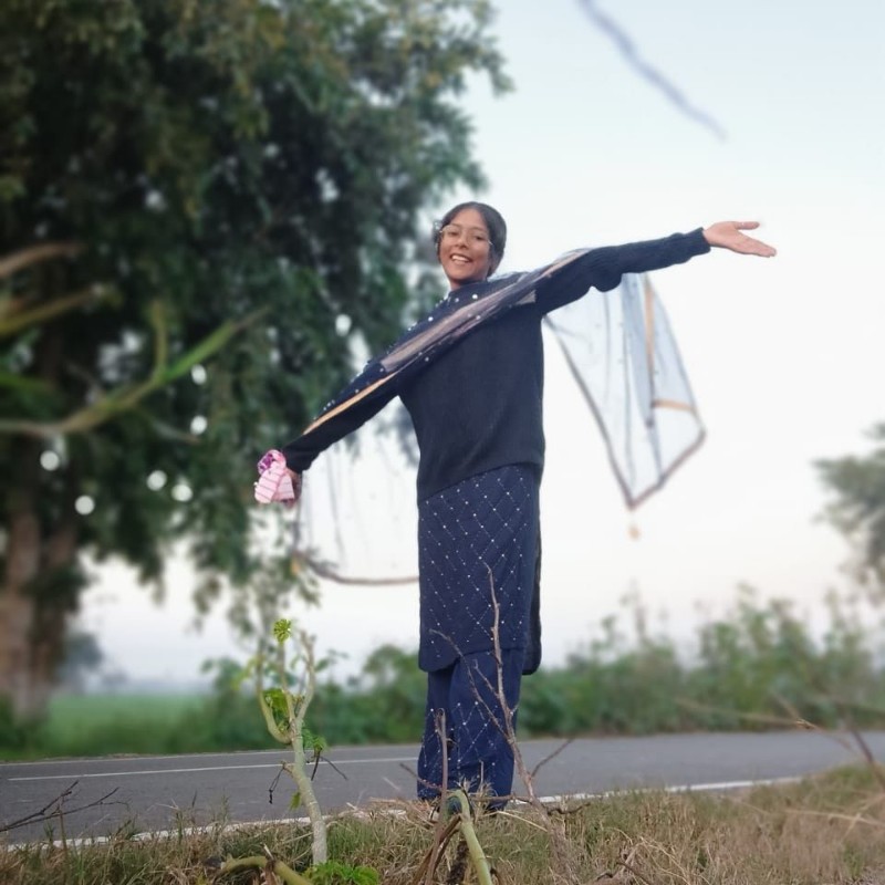 Simi Dhaliwal (@simidhaliwal2.0) | Snapchat Stories, Spotlight & Lenses