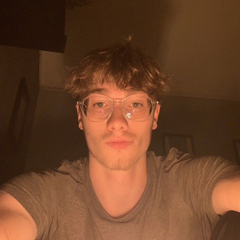 Simon Collignon (@simon.coll) | Snapchat Stories, Spotlight & Lenses