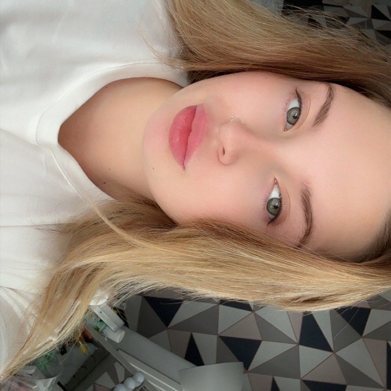 Simone Hughes (@simone_hugh2024) | Snapchat Stories, Spotlight & Lenses