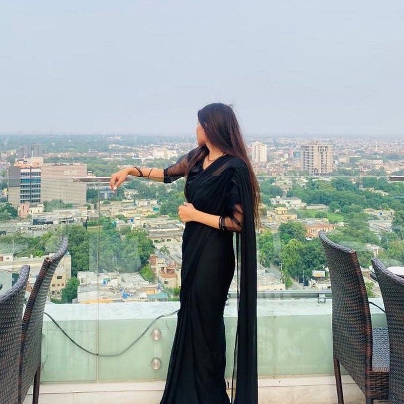 mominA🖤 (@since_momina) | Snapchat Stories, Spotlight & Lenses