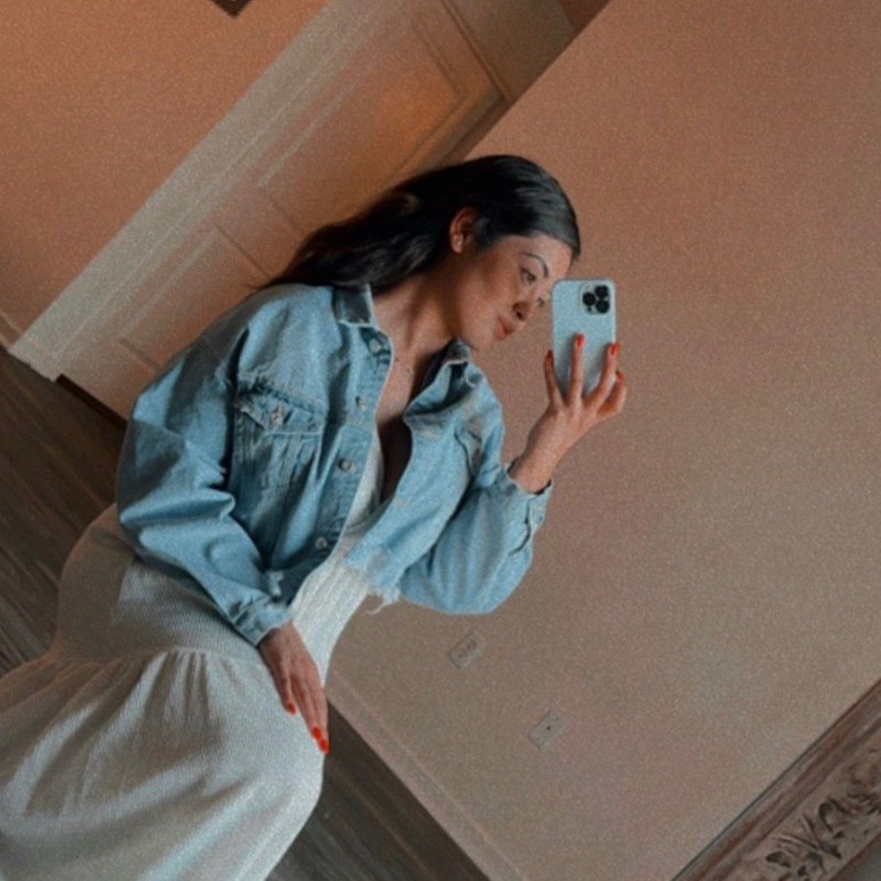 Cristal Anne (@sincerely_cris) | Snapchat Stories, Spotlight & Lenses