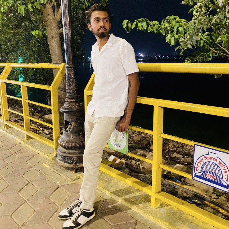 Shreshth Kesharwani (@sk_shreshth) | Snapchat Stories, Spotlight & Lenses