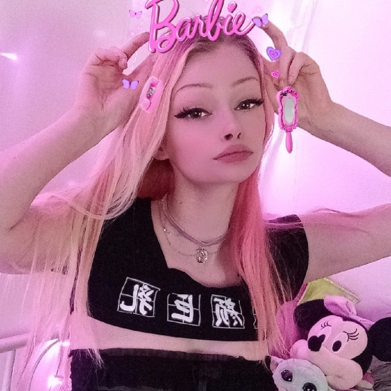 Audrey Luna Avery Skizoiddoll เรื่องราว Snapchat ตลอดจน Spotlight