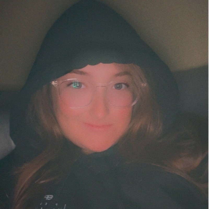 𝚂𝚔𝚢🤍 (@skyblue2019) | Snapchat Stories, Spotlight & Lenses
