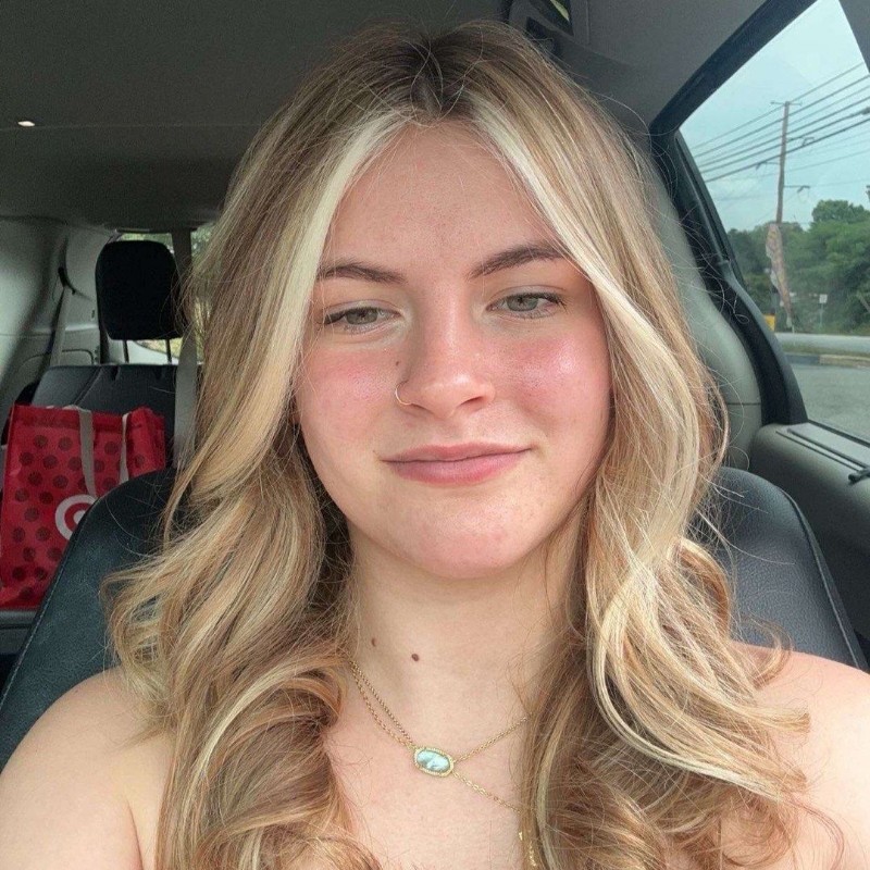 Skylar (@skylar_b6388) | Snapchat Stories, Spotlight & Lenses