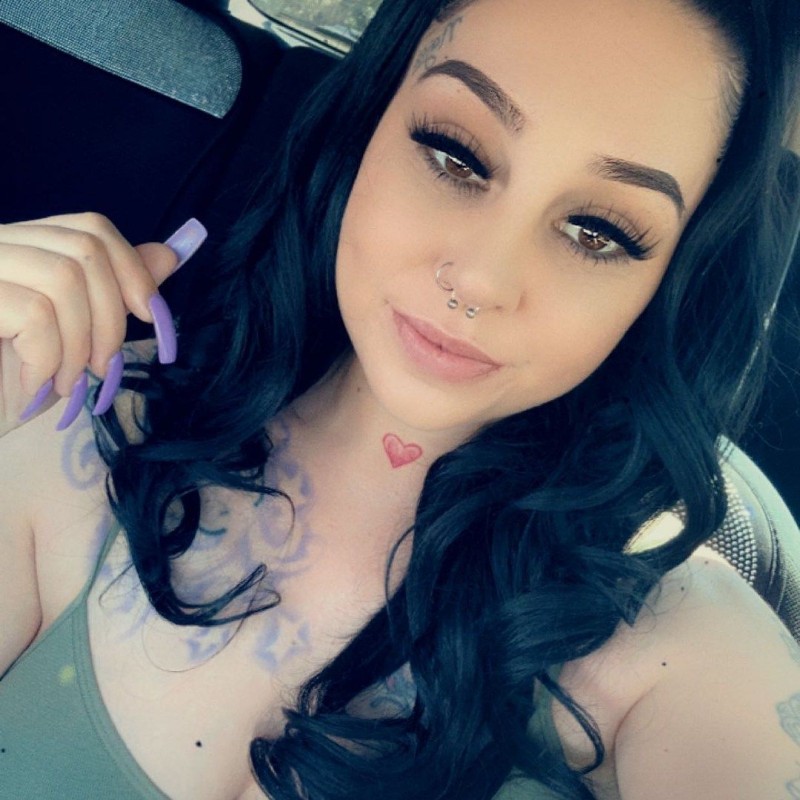 Sky Lynn (@skylynn468) | Snapchat Stories, Spotlight & Lenses