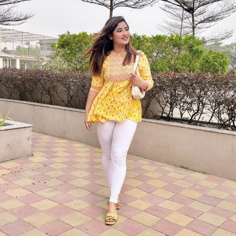 Call Me 'Sam' (@snapme-sam) | Snapchat Stories, Spotlight & Lenses