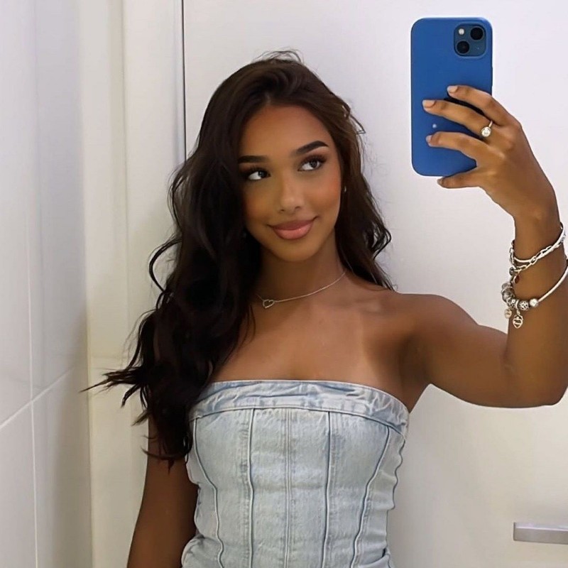 sofia (@sofiabasab) | Snapchat Stories, Spotlight & Lenses