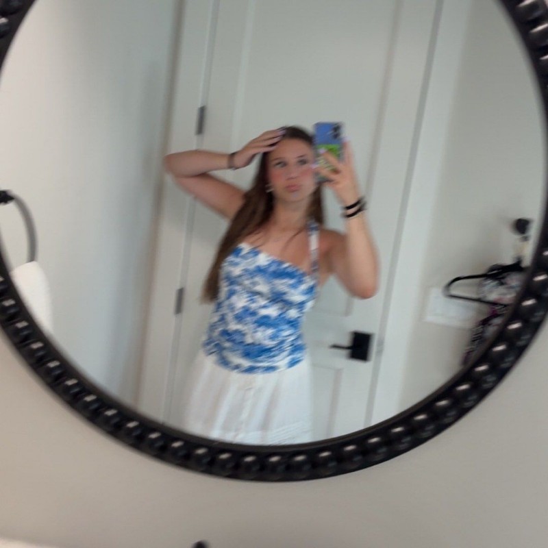 Sofia Elia (@sofie_a08) | Snapchat Stories, Spotlight & Lenses