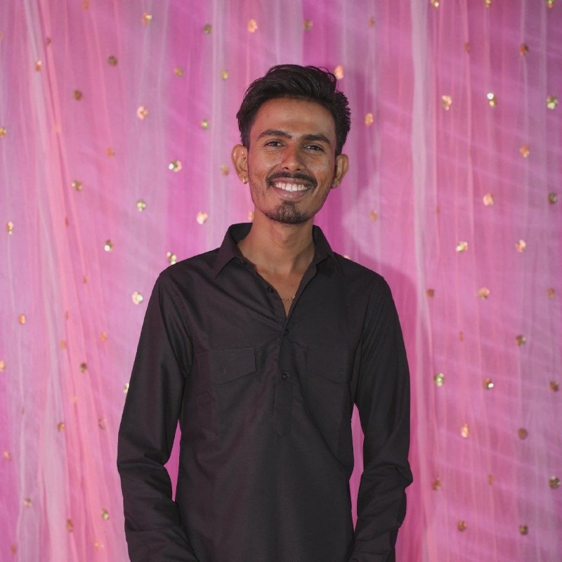 Solanki King Bapu 👑 (@solankibapu1001) | Snapchat Stories, Spotlight ...