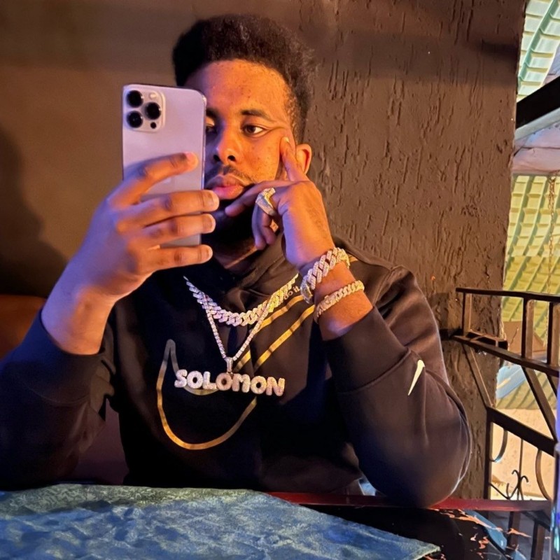 Solomon🇪🇹 (@solostretch) | Snapchat Stories, Spotlight & Lenses