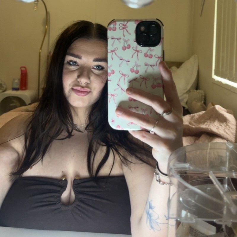 Soph🍒 (@sophie.shingles) | Snapchat Stories, Spotlight & Lenses