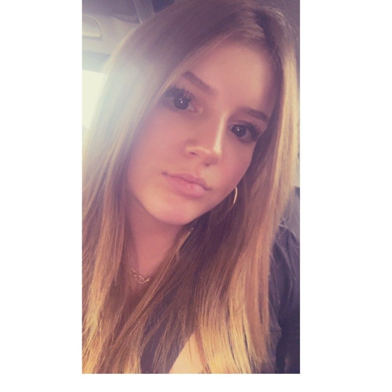 Sophie Hart (@sophiehart.fr) | Snapchat Stories, Spotlight & Lenses