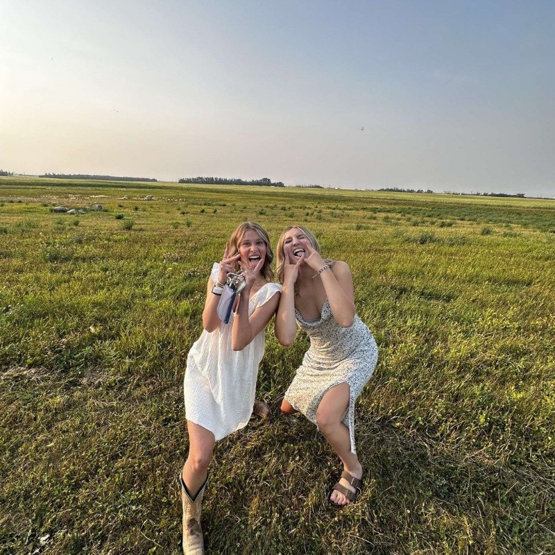 Sophie Litwin (@sophielitwin) | Snapchat Stories, Spotlight & Lenses