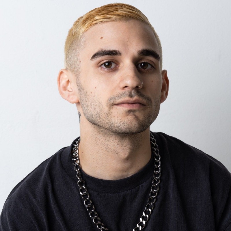 SORRY IF IT’S LOUD (@sorryifitsloud) | Snapchat Stories, Spotlight & Lenses