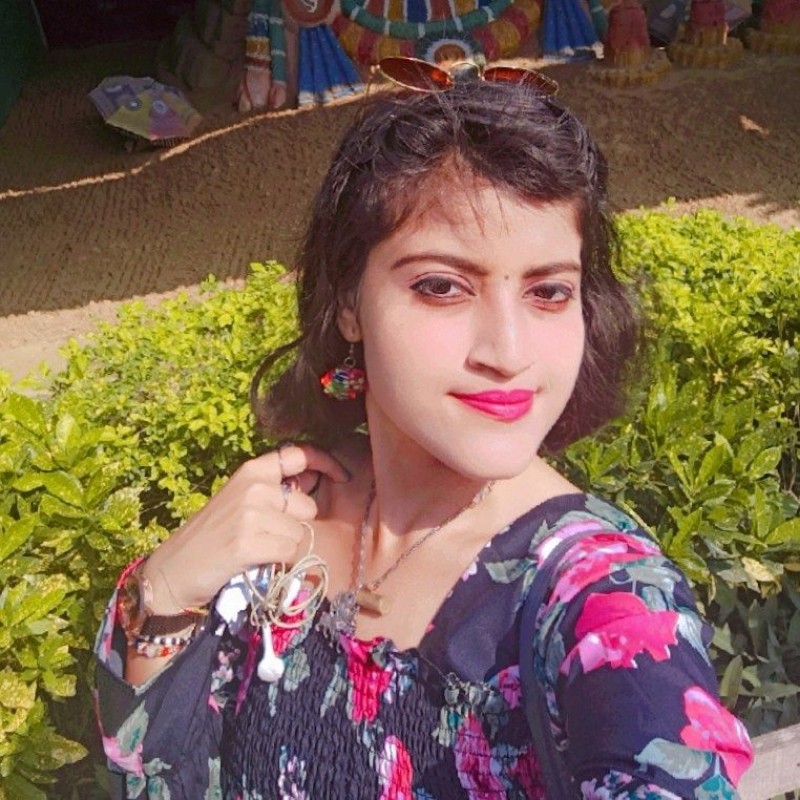 Soumi Sen (@soumis2112) | Snapchat Stories, Spotlight & Lenses