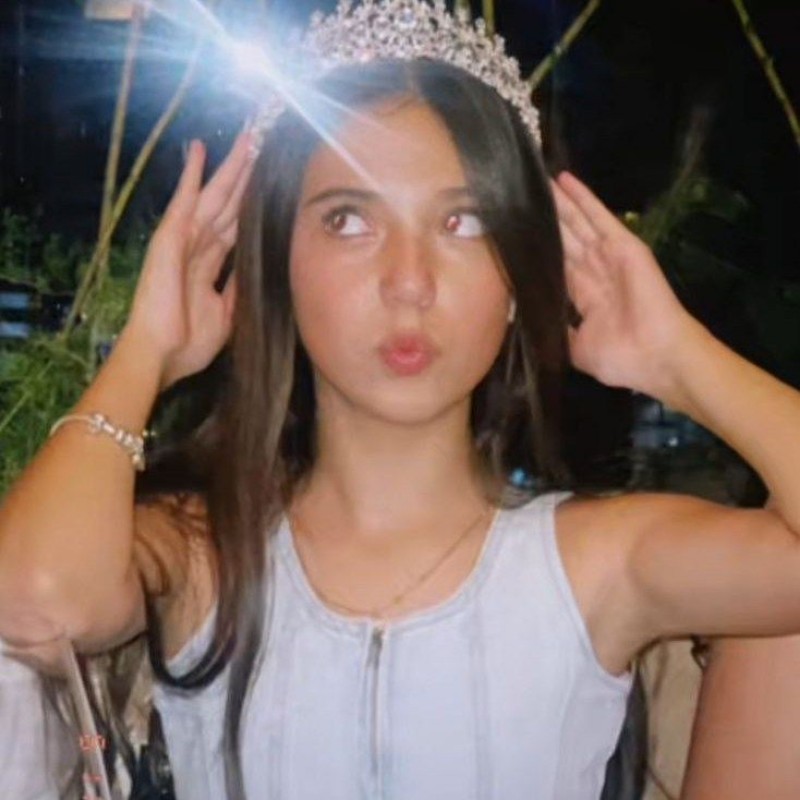 Paula (@soypaula.cacho1) | Snapchat Stories, Spotlight & Lenses