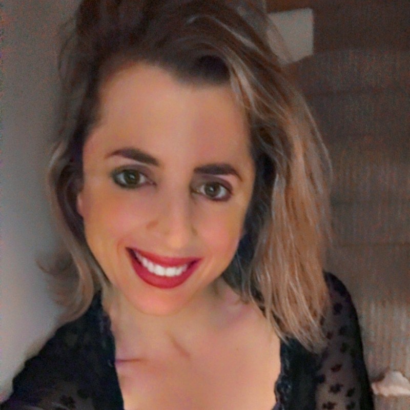 Stephanie (@steph_r1988) | Snapchat Stories, Spotlight & Lenses