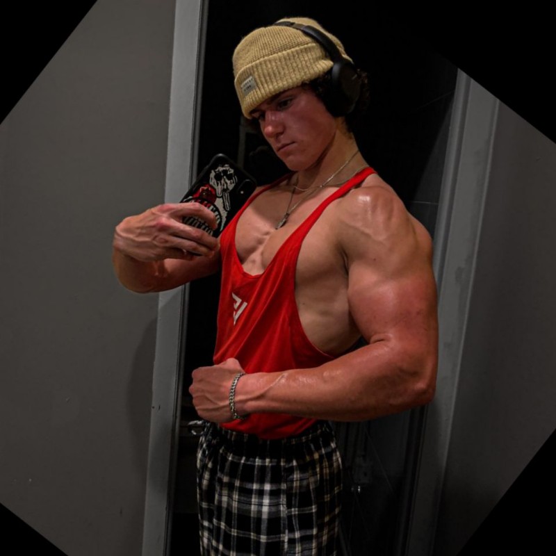 Stephen Ryan (@stephenryanfit) | Snapchat Stories, Spotlight & Lenses
