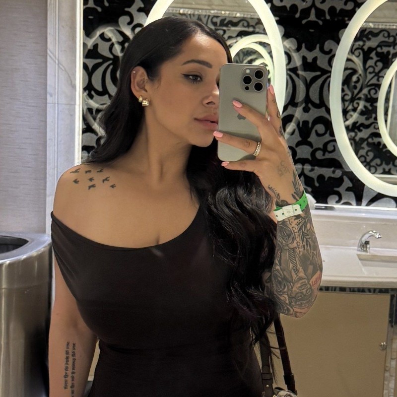 Stephanie Lakhanpal (@stephersla) | Snapchat Stories, Spotlight & Lenses