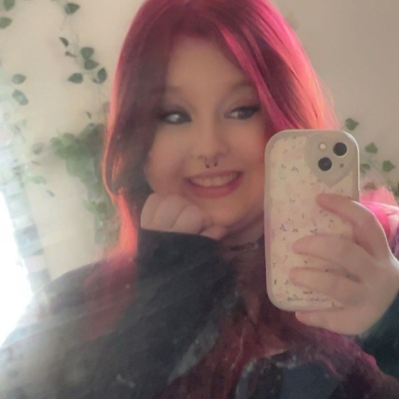 Berry (@strawberry4307) | Snapchat Stories, Spotlight & Lenses