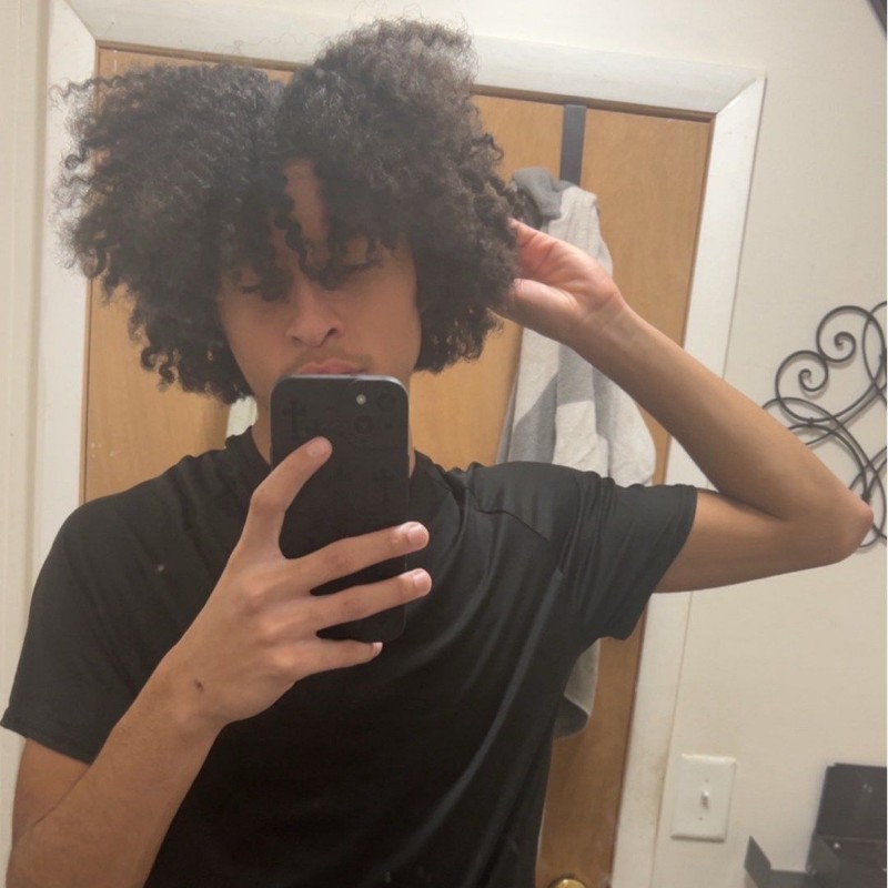 dom 🫟 (@stxckinchrome) | Snapchat Stories, Spotlight & Lenses