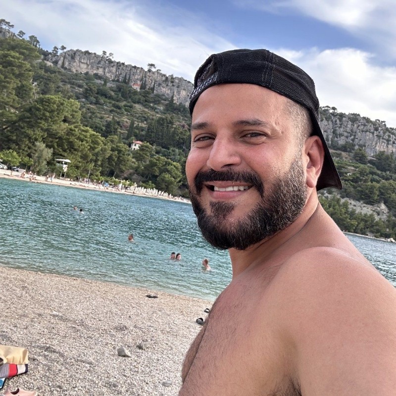 Subhy Otry صبحي عطري (@subhyotry) | Snapchat Stories, Spotlight & Lenses