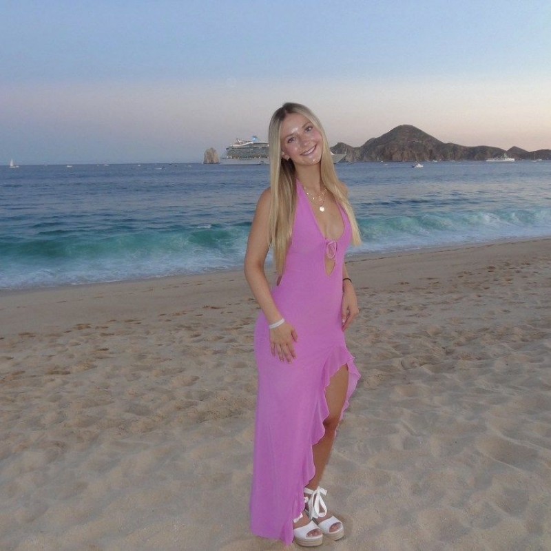 Summer Perry (@summerrrperryyy) | Snapchat Stories, Spotlight & Lenses