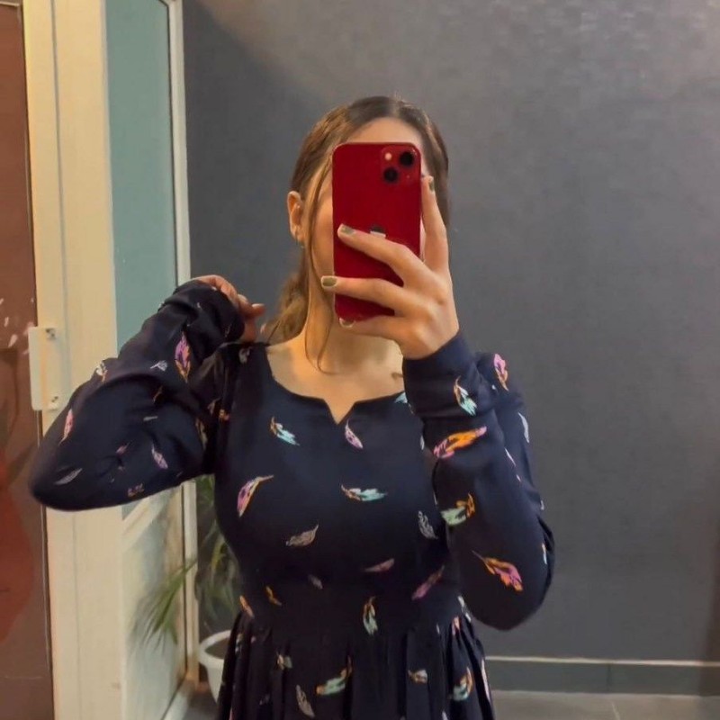Surat Clothes (@surat_clothes23) | Snapchat Stories, Spotlight & Lenses