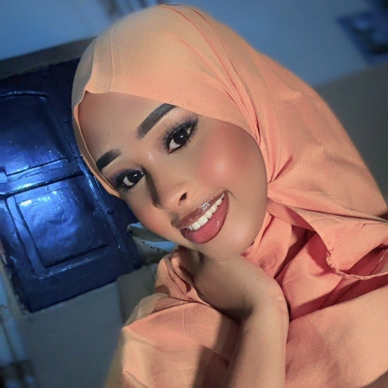 Saara Moha (@susuu_c22) | Snapchat Stories, Spotlight & Lenses