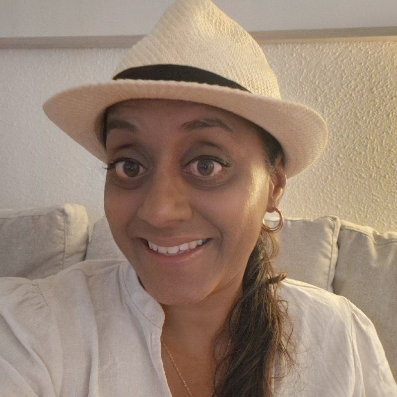 Gita Norén (@sverigegita) | Snapchat Stories, Spotlight & Lenses