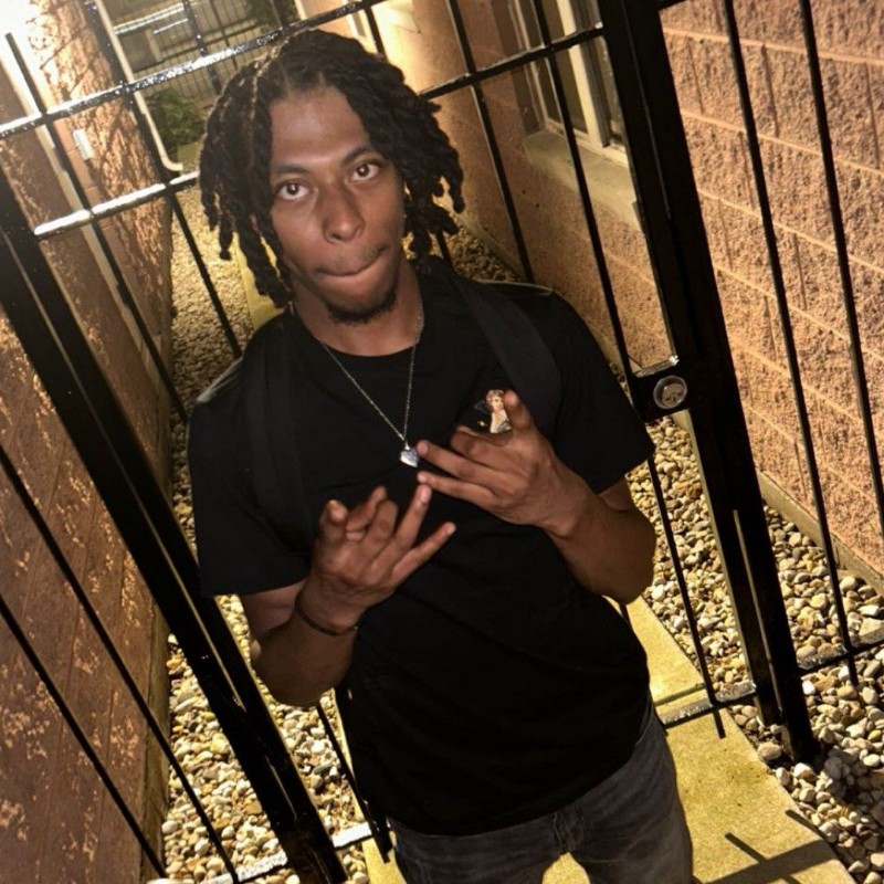 T Y 🅱️🦍 (@switchy066) | Snapchat Stories, Spotlight & Lenses