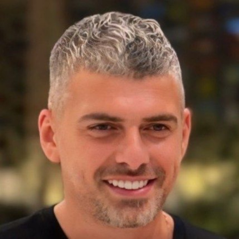 Tarek Sakik (@takhayaal) | Snapchat Stories, Spotlight & Lenses