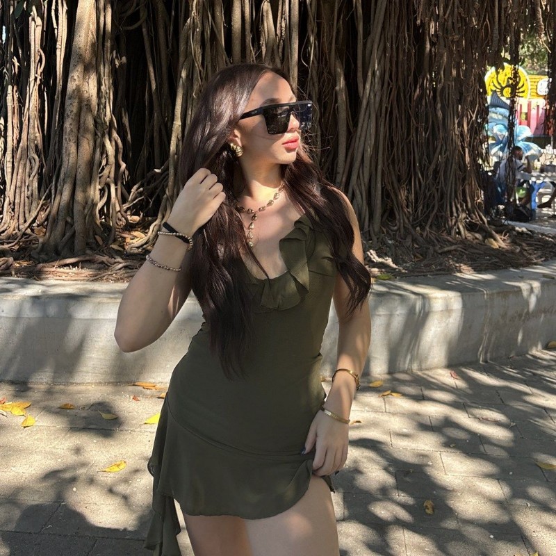 Talia Breyer (@taliabreyer) | Snapchat Stories, Spotlight & Lenses